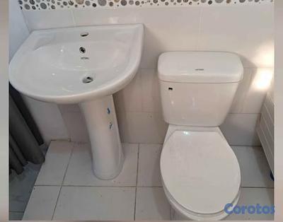 Corotos | Inodoro y lavamanos nuevo de caja ambos 5800